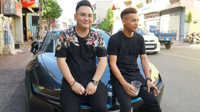 Tiểu sử Xemesis - nam streamer giàu nhất Việt Nam